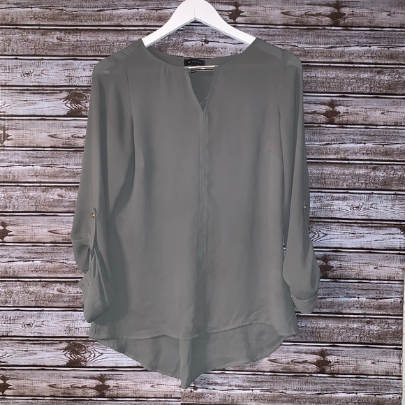 The Limited | Tops | Keyhole Blouse | Poshmark